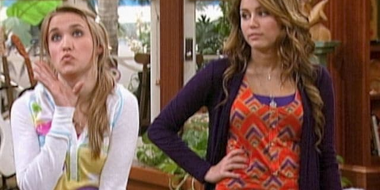 Hannah Montana - Season 3 - The Wheel Near My Bed (Keeps On Turnin')
